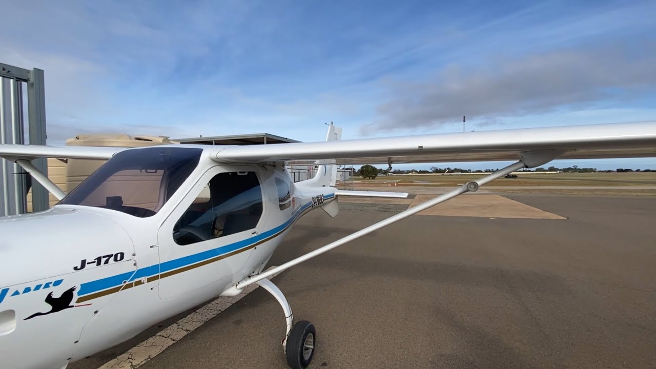 TRAIL FLIGHT | Adelaide Soaring Club | J-170 | Gawler - YouTube