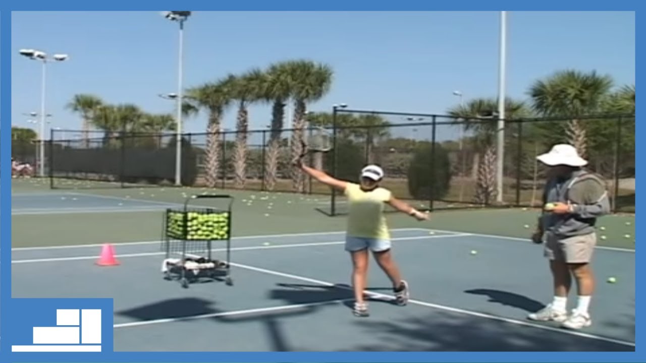 084 Beginning Stage of One Handed Backhand Approach Shot - YouTube