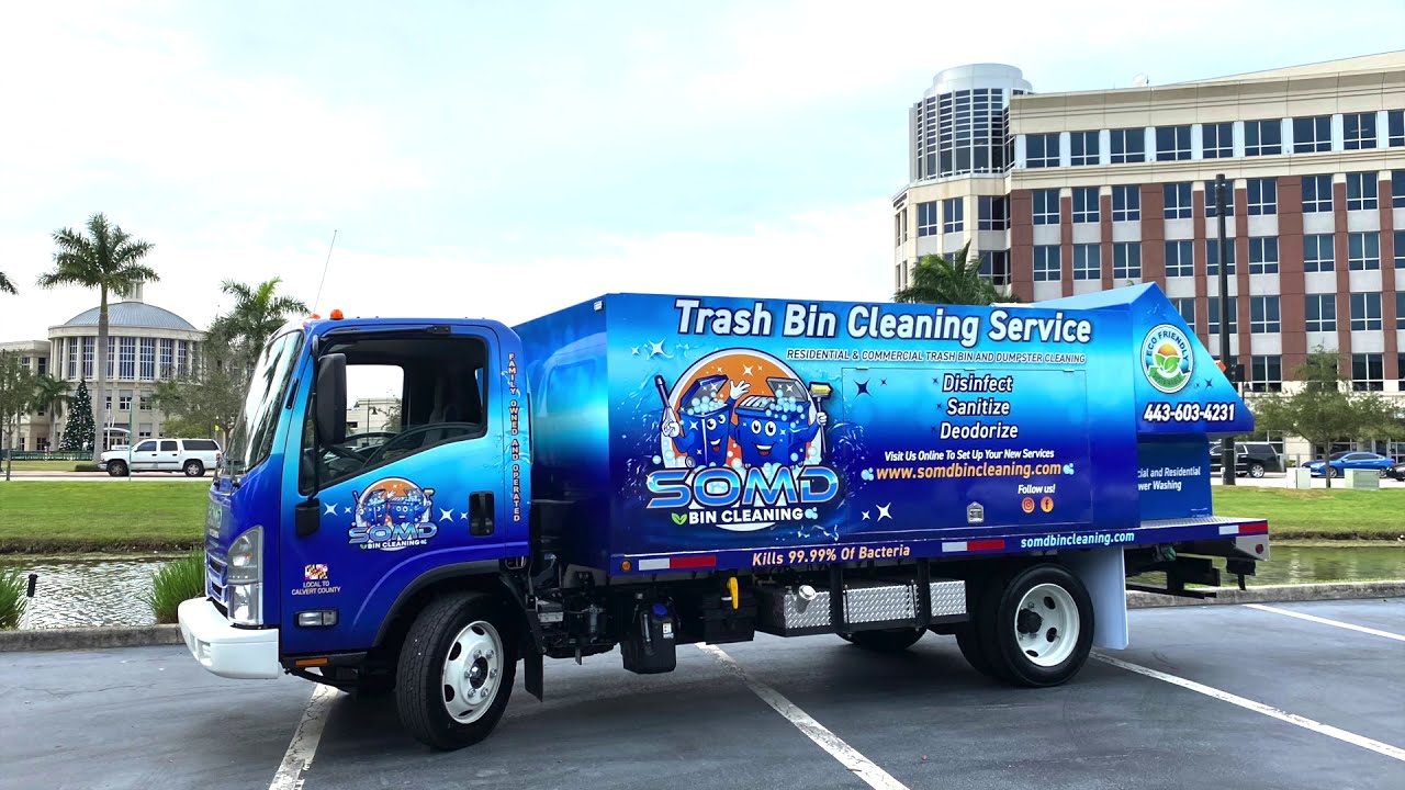 SB4 PTO Truck || Dual Trash Bin Cleaning - YouTube