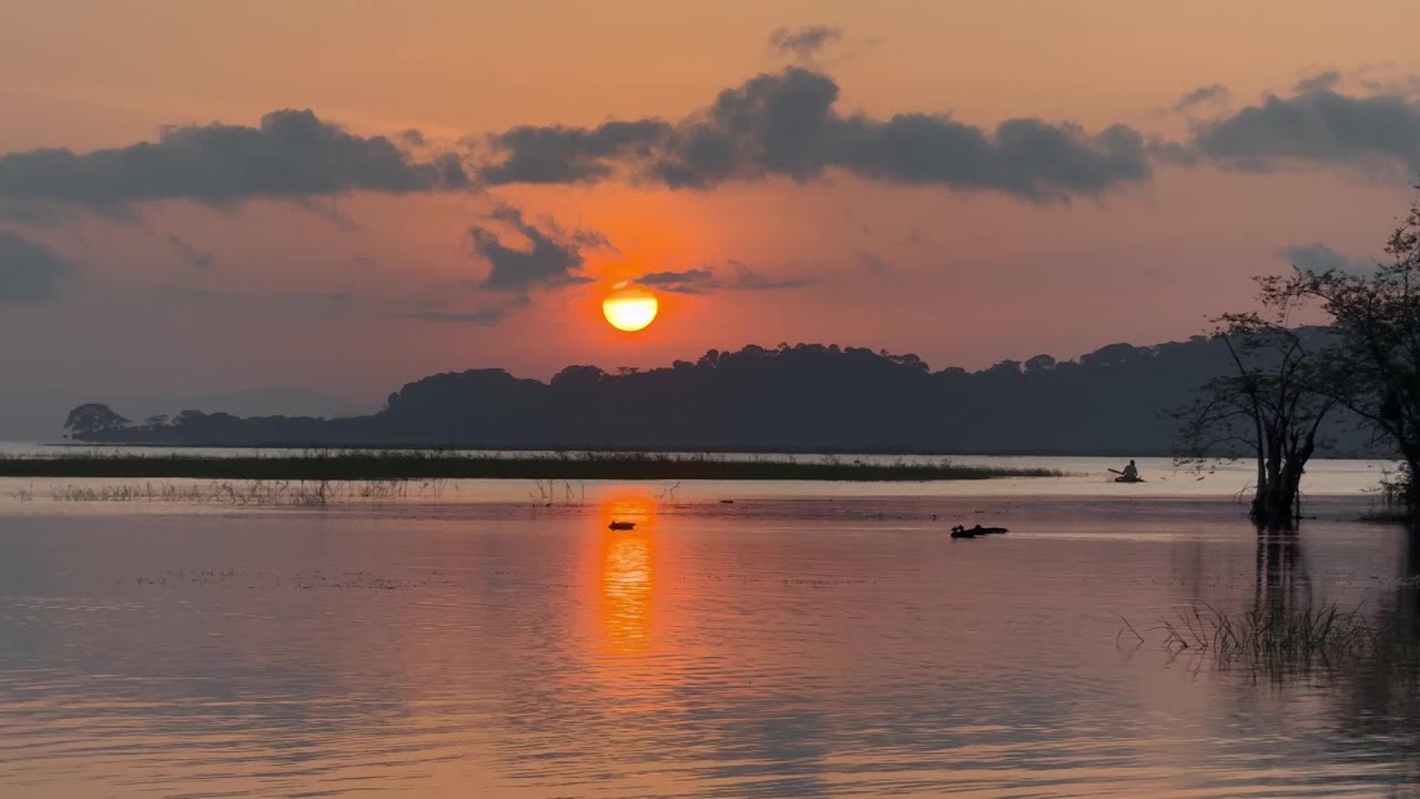 Ethiopia's vast Lake Dembel is being pumped dry | AFP - YouTube