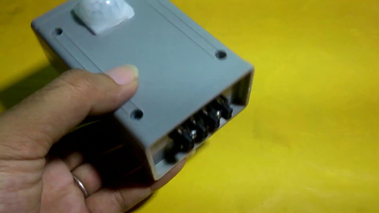 Alat Lampu Otomatis Tanpa Saklar Menggunakan Sensor PIR/Gerak - YouTube