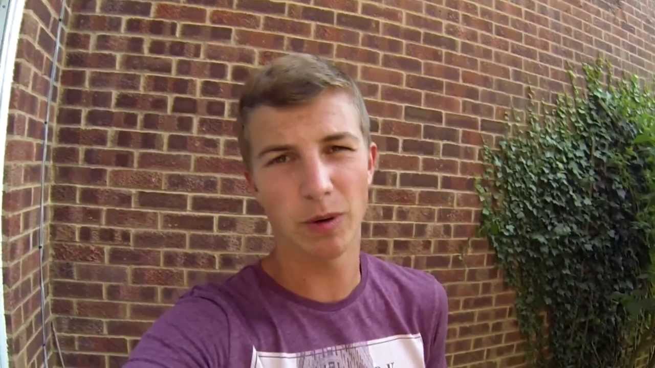 GTA V LOOKS AMAZING! HOB TO PLAY GTA? - YouTube