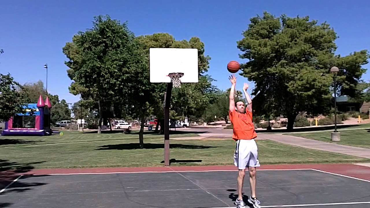 Backwards 3 Pointer - Dave Ball Globetrotter Nation H.O.R.S.E. Shot #1 - YouTube