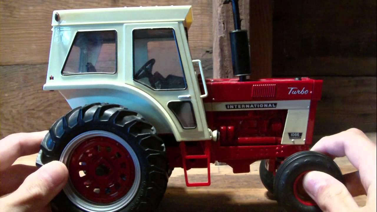 MY 1/16 SCALE 1976 IH FARMALL/ INTERNATIONAL 1066 DEALER EDITION ...