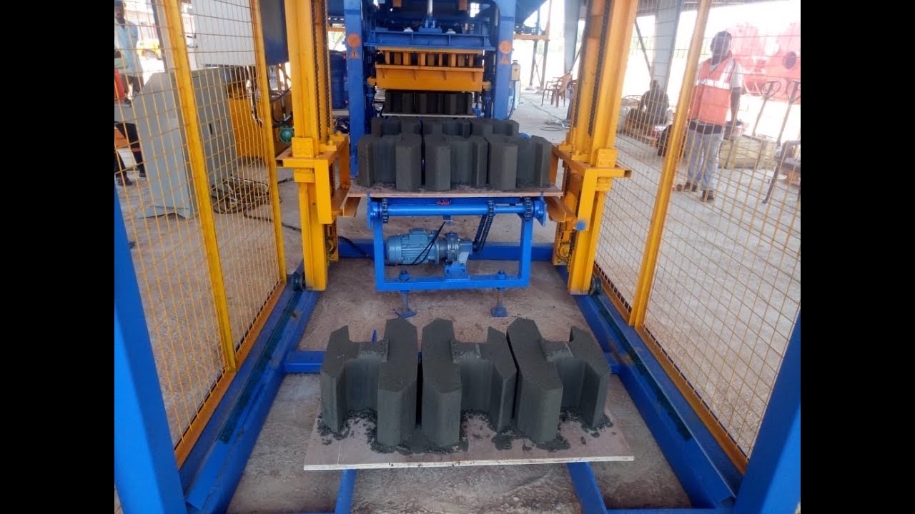 RE concrete Blocks or Retaining Wall Blocks Manufacturing, Use ...