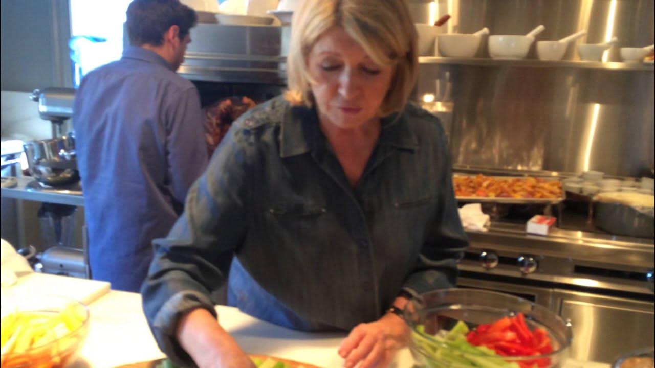 From Martha's Kitchen: What Makes Thanksgiving - Martha Stewart - YouTube