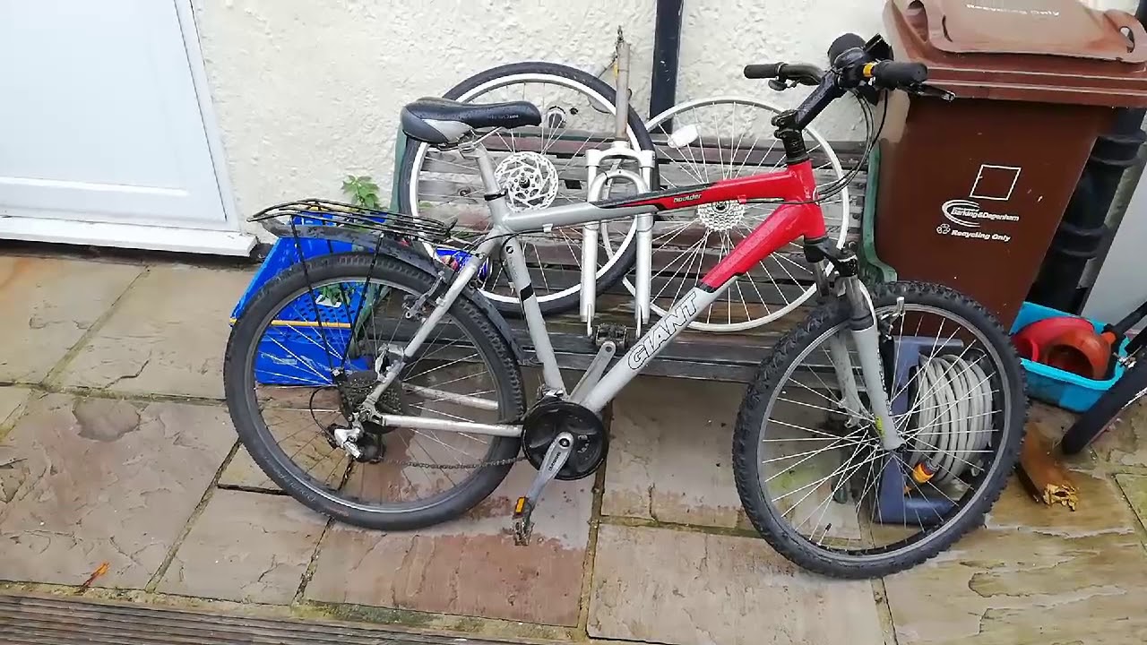 Giant Boulder mountain bike gets a new lease of life - YouTube
