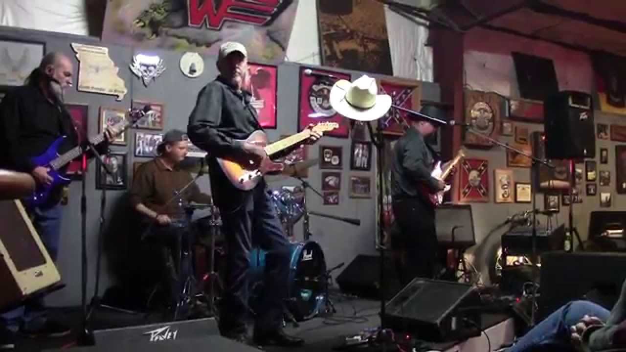 Cougar Creek Band - Sound Check at Wingmen MC - YouTube