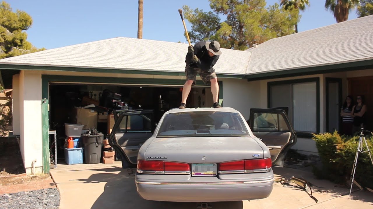 Cutting the Roof off of a Crown Victoria - YouTube