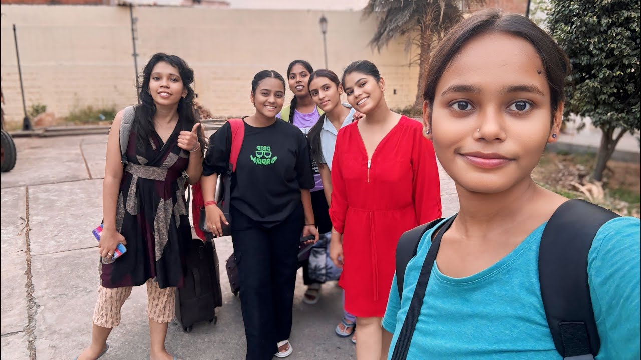 Finally ghr phuch gye🏘️ || Exam end 🔚🤩🤩🤩#ujvlog #vlog #minivlog - YouTube