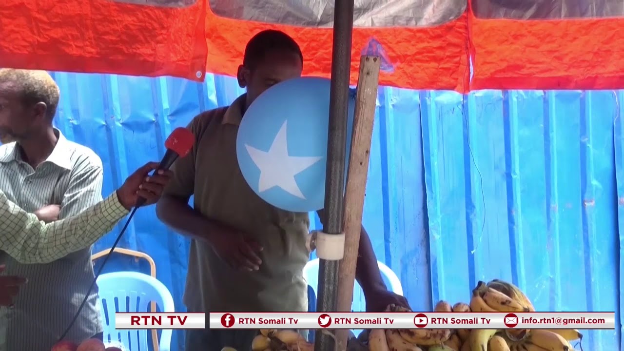 dhalinyaro ku dhaqan muqdisho ayaa shaqo abuur ka dhigatay iibinta ...