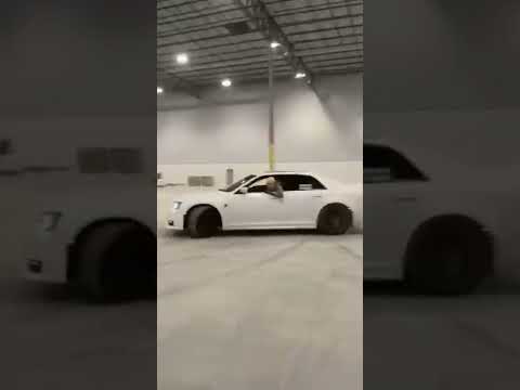 HELLCAT SWAP CHRYSLER 300 SLIDESHOW - YouTube