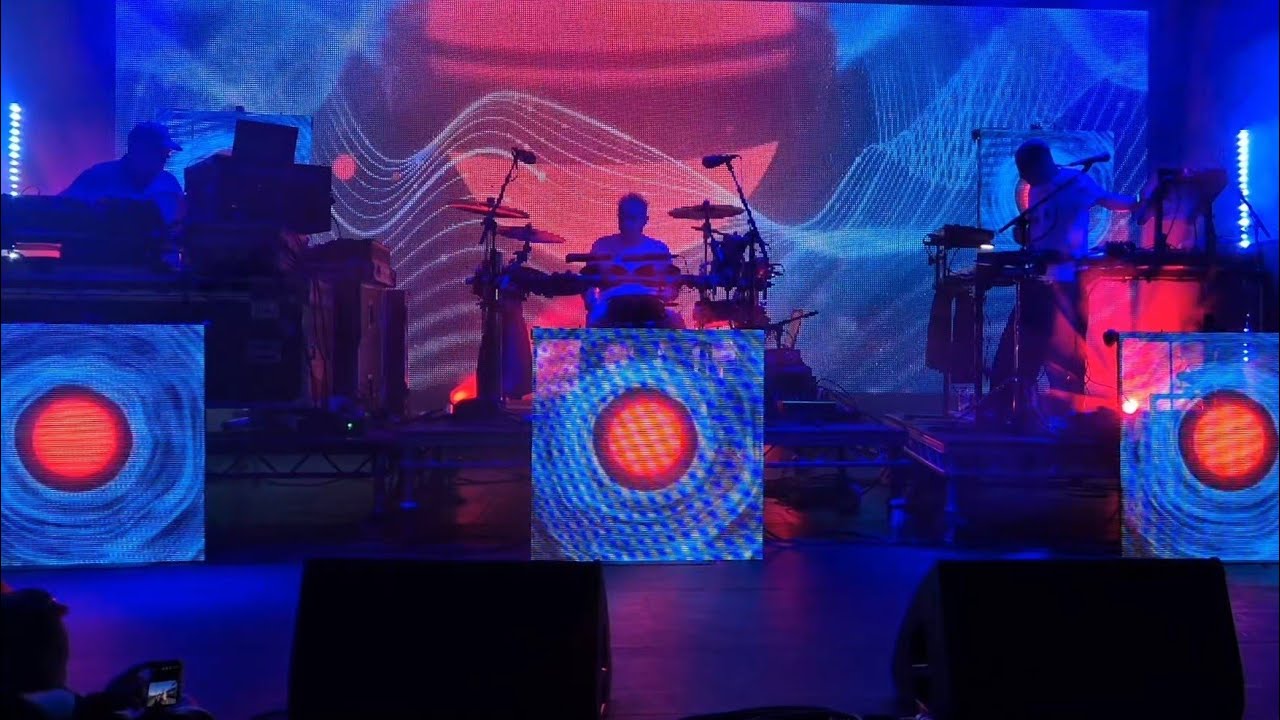 Leftfield - Melt - Live - Dreamland - 2024. - YouTube