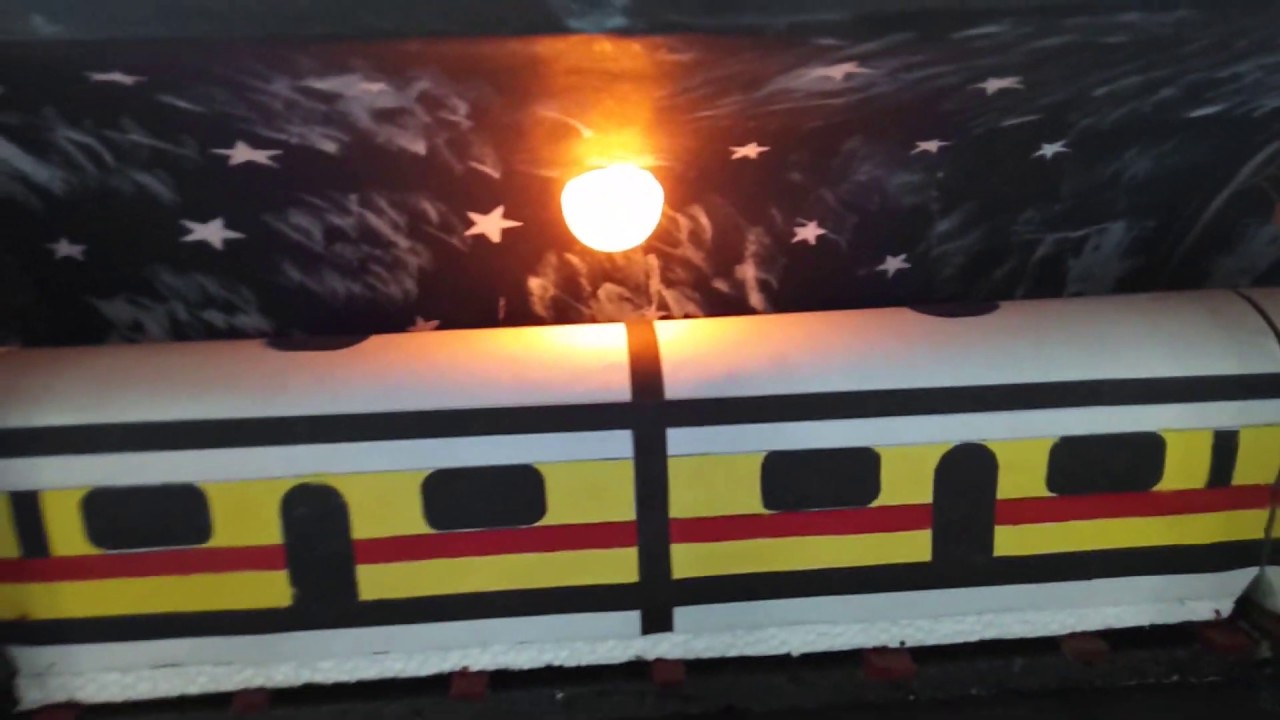 Illusion by Reflection of light model shows a endless tunnel - YouTube