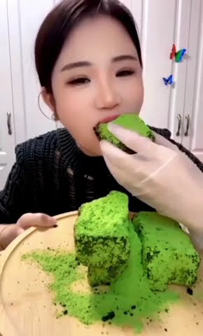 Purple refrozen ice eating blocks with matcha #asmrice #yyiceeating # ...