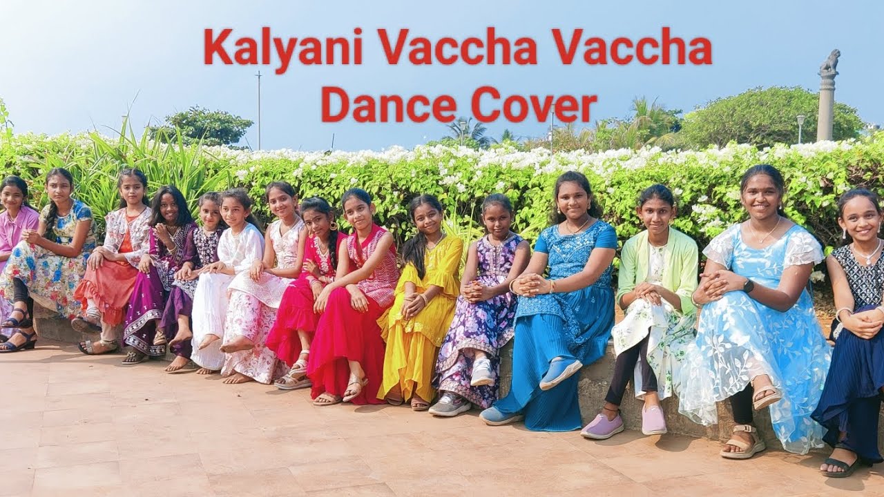 Kalyani Vaccha Vaccha Dance Video - The Family Star - MaheshDancestudio ...