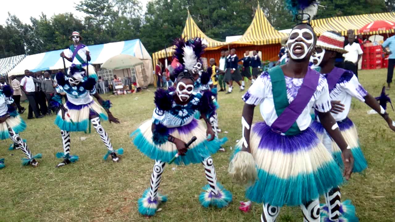 Ramogi dance by otaro high school - YouTube