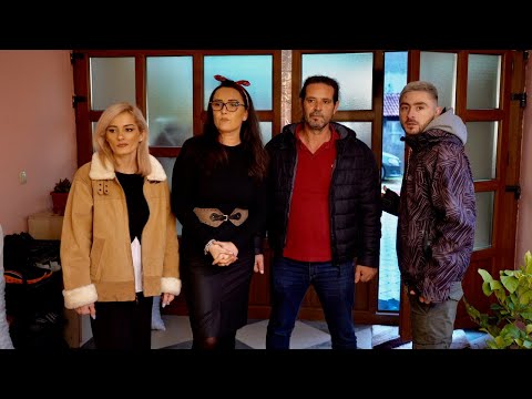 Komedi 2021 - Lirat e babës