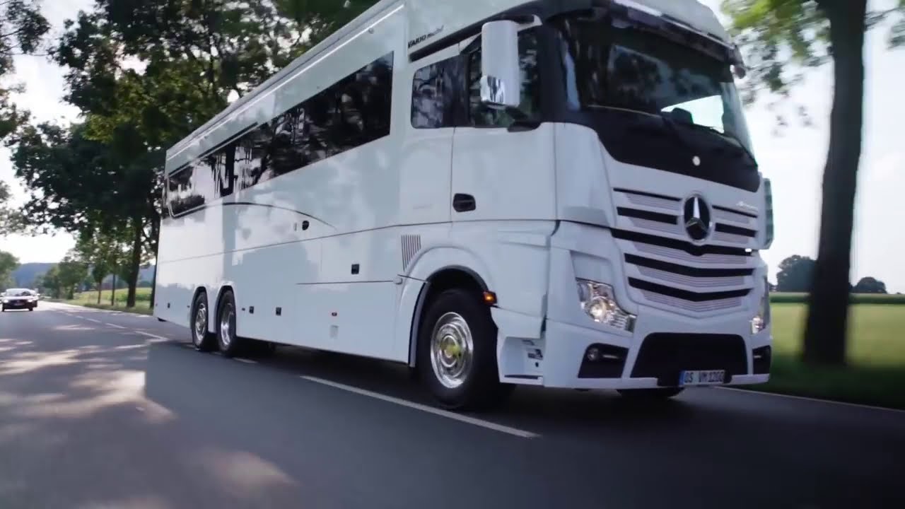 VARIO Signature Actros 2553 LLL Super MOTOCARAVAN - YouTube