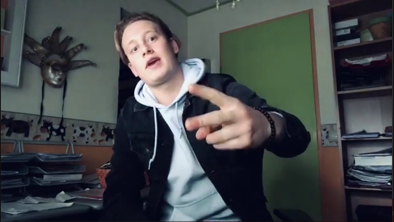 Update van vlogger Nik: ondernemingsplan en open dag Avans - YouTube