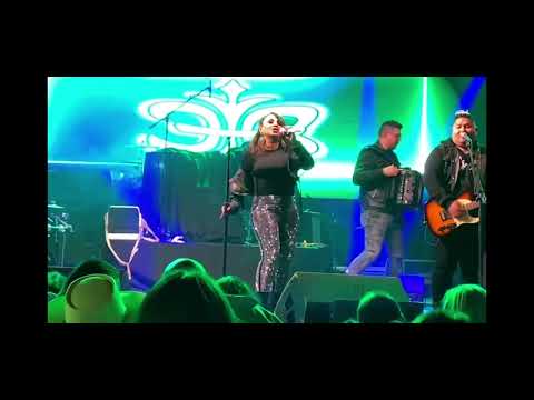 Elida Reyna Y Avante Live !! (Dime Donde Y Cuando) - YouTube