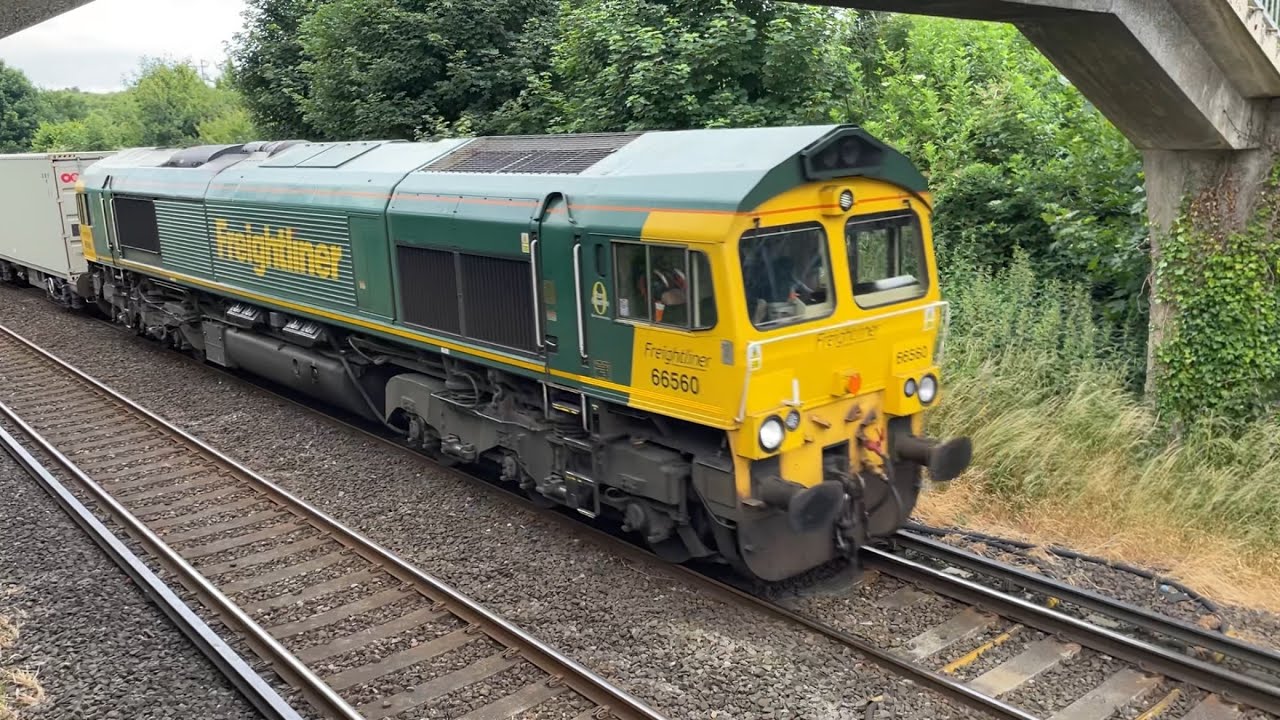 Class 66 | 66560 | Freightliner - YouTube