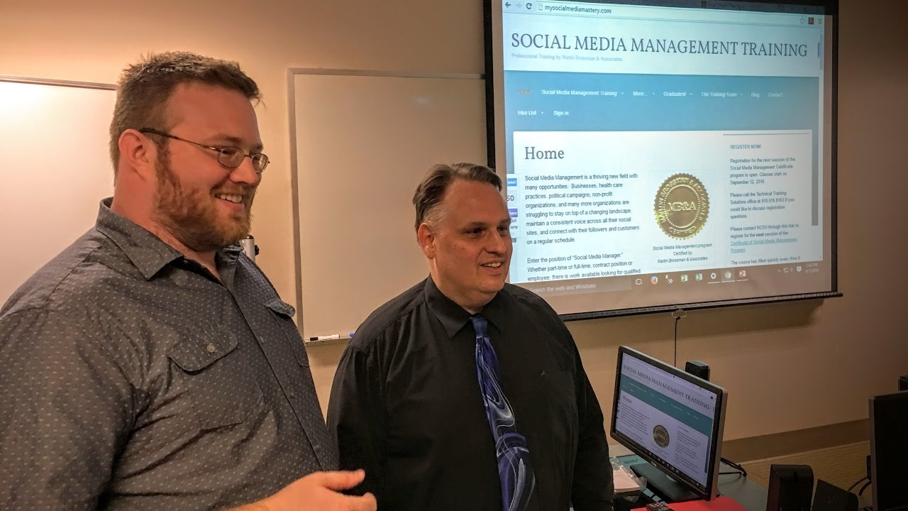 Rob Laughter speaks at the Social Media Management Certificate program ...