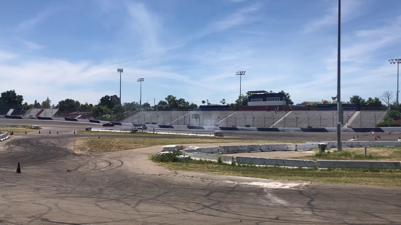 Stockton 99 Speedway Outlaw Drift - YouTube