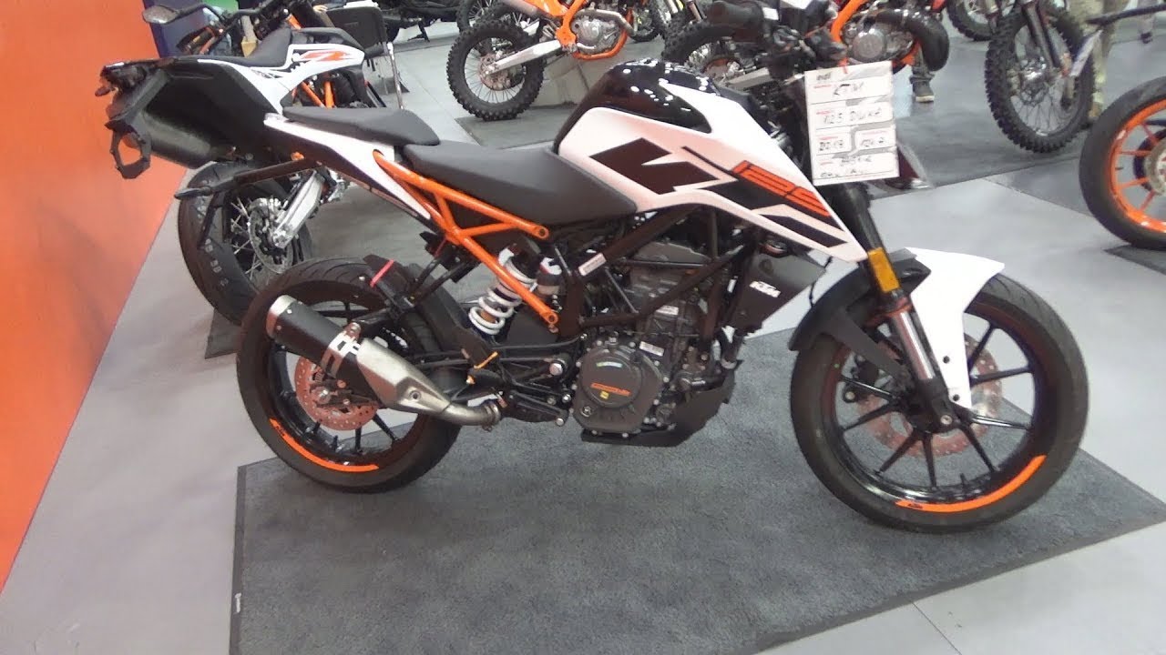 KTM Duke 125 (2019) Exterior and Interior Walkaround - YouTube
