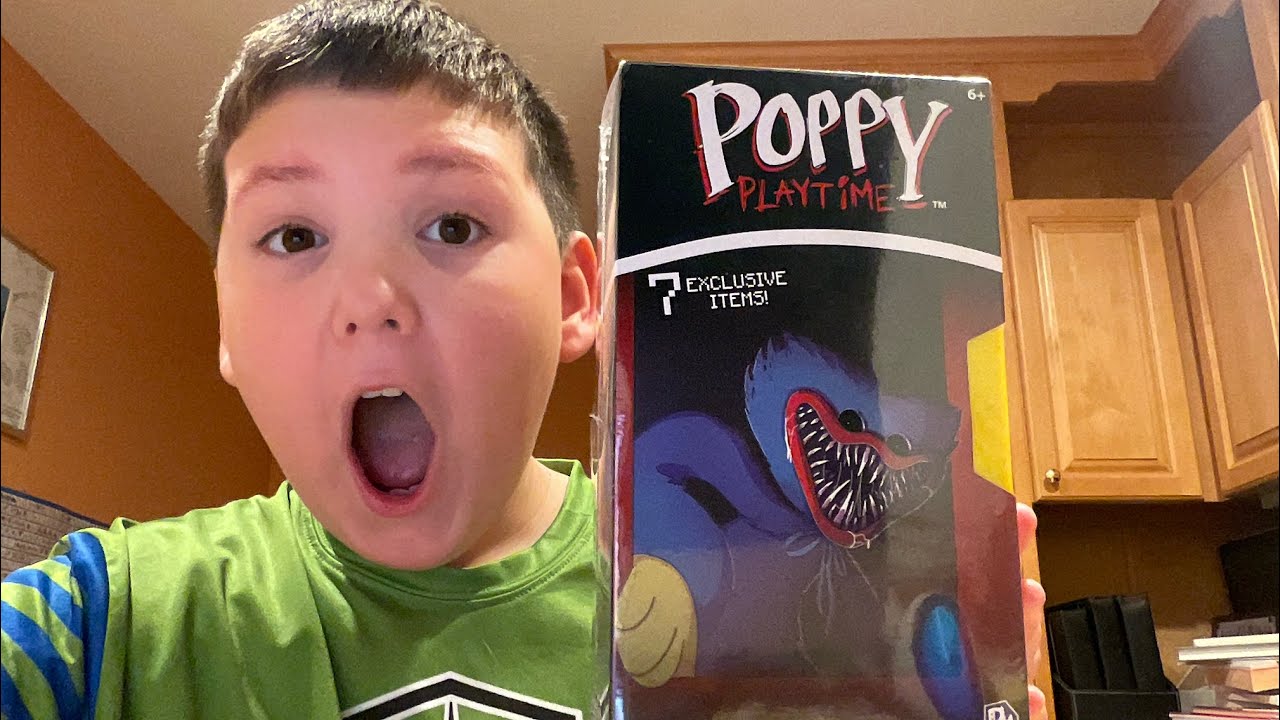 Poppy playtime vhs tape mystery box - YouTube