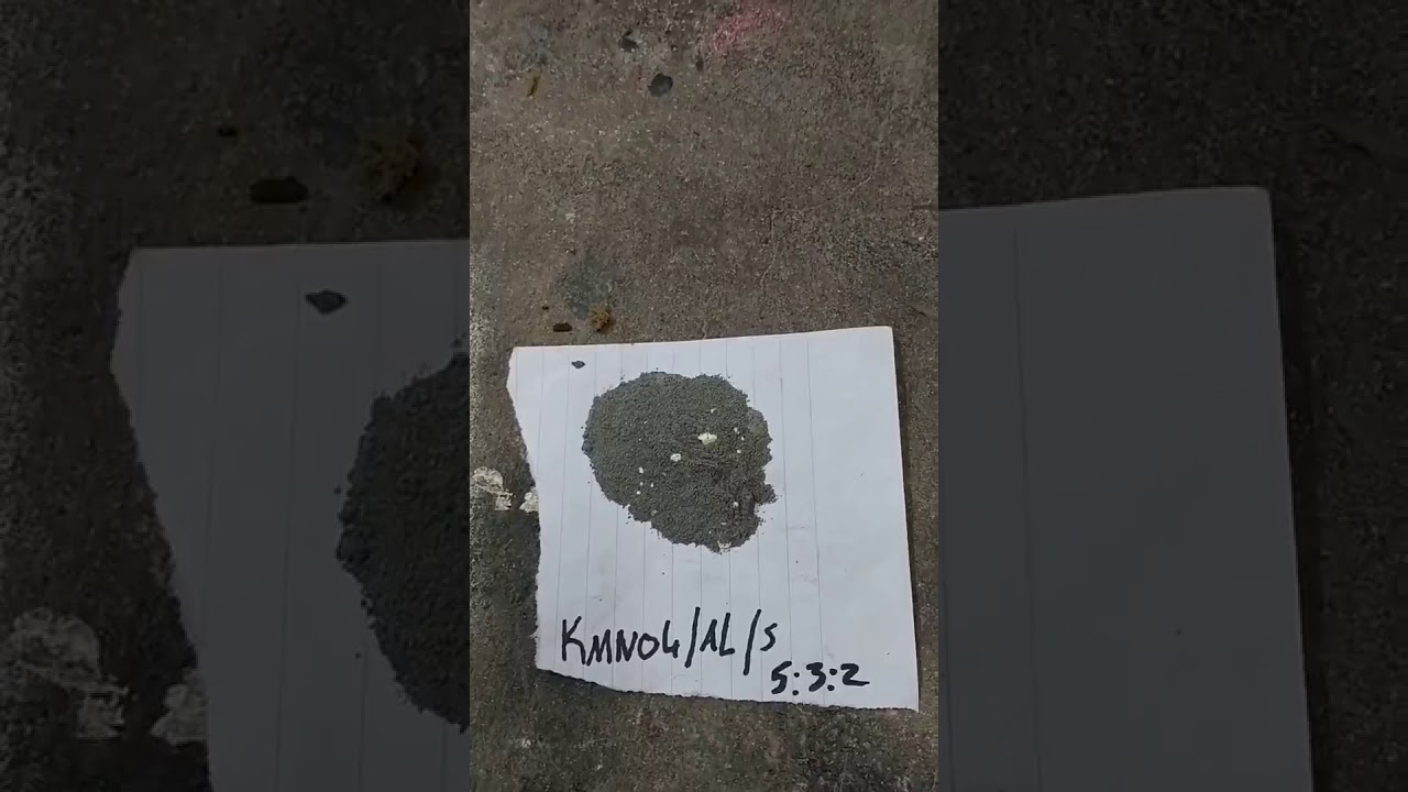 KMnO4:Al:S Flash Powder - YouTube