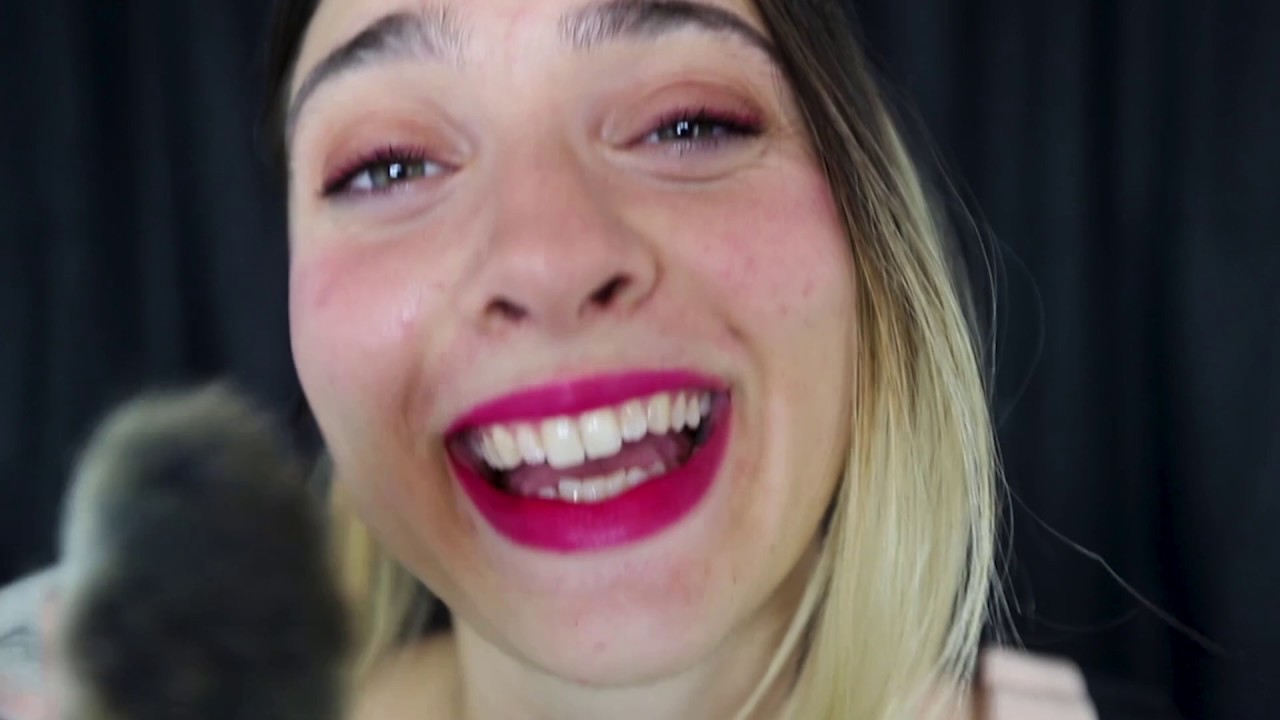 ASMR Tongue Clicking + Brushing Camera.. LA PERFEZIONE 😍😴😴 - YouTube