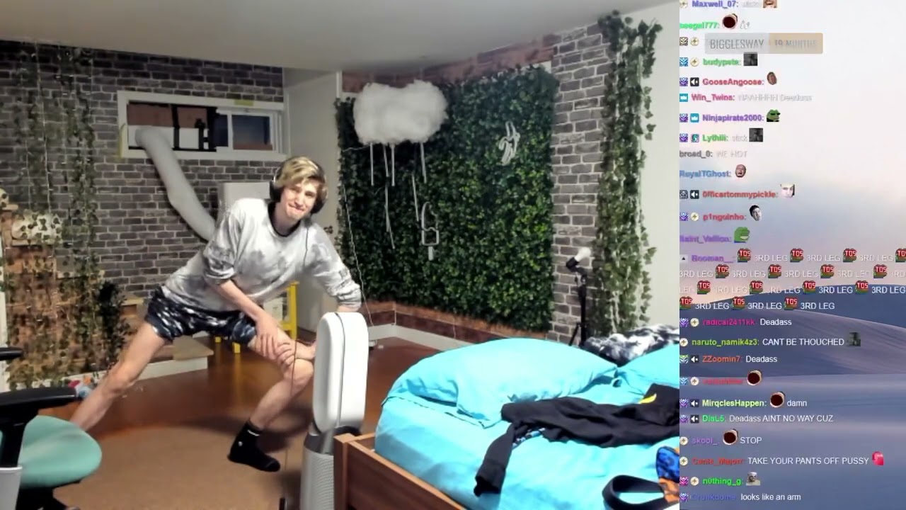 xQc - Goofy Ah LEGS - YouTube