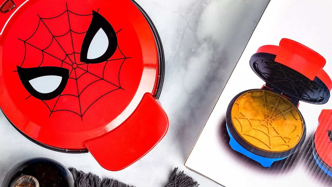 Marvel Spider-Man Waffle Maker -Spidey's Mask on Your Waffles- Waffle ...