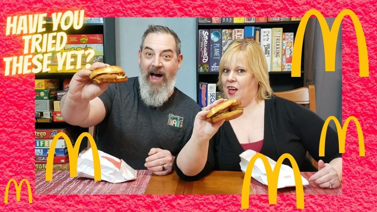 MCDONALDS NEW CHICKEN SANDWICH REVIEW ( SPICY AND REGULAR ) - YouTube