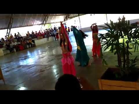 Eu dançando a minha dança do ventre(3)