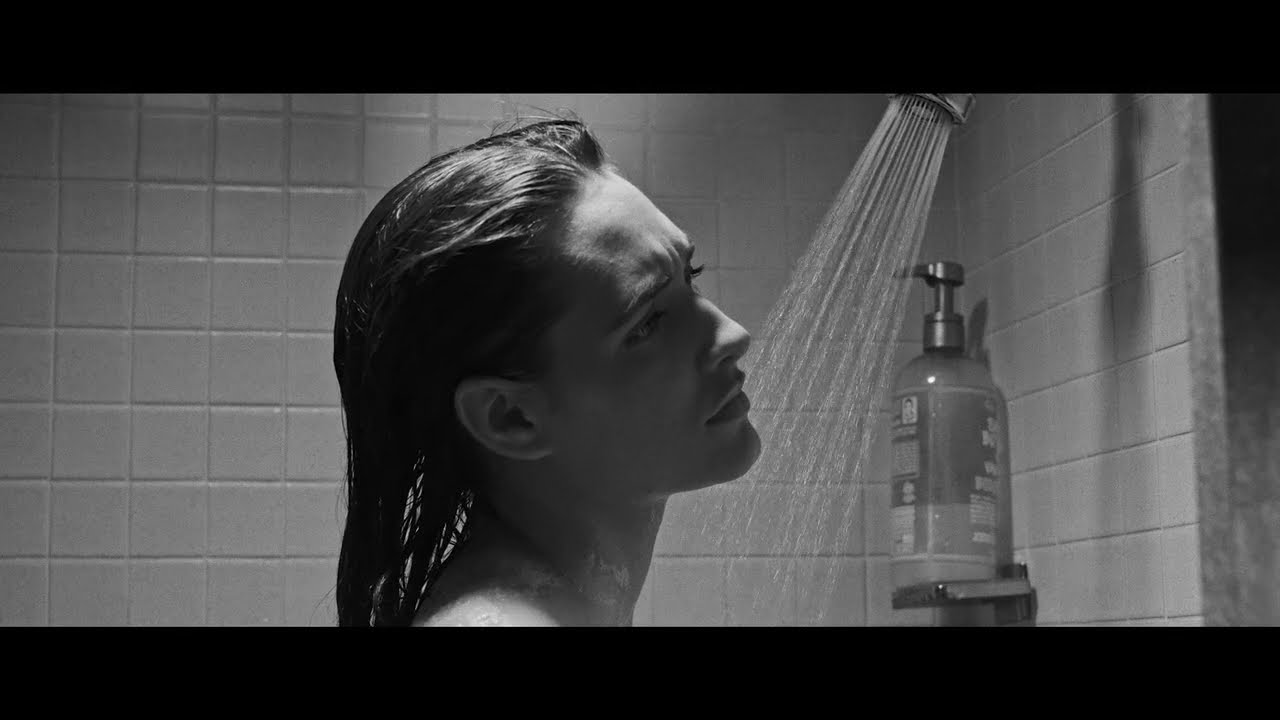 Skin - Short Film - YouTube
