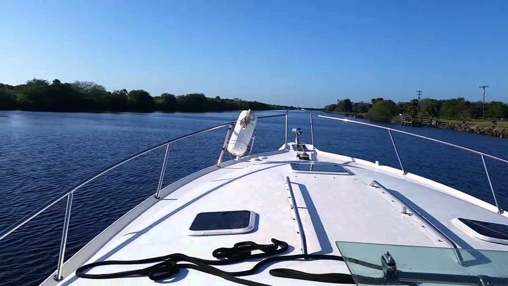 Yacht Delivery of A 1997 33' Sea Ray 330 Sundancer - West Palm Beach ...