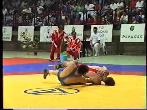 74 kg. Hasan Bislimi (MKD) vs Ljubisha Peshko (MKD), 1994 Makedonski ...