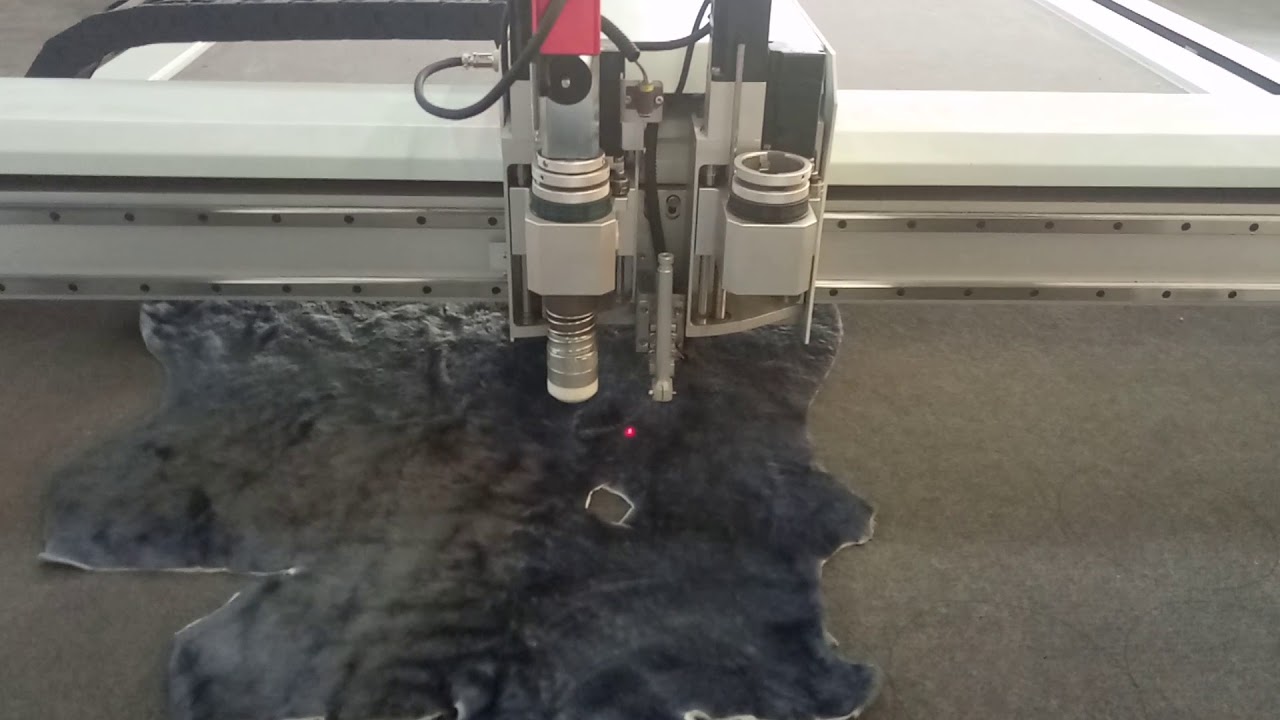 AOL Brand CNC Leather cutting machine from Alisa - YouTube