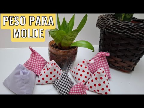 COMO FAZER PESO PARA MOLDE / com retalhos - Costura para iniciantes - Pesinhos lindos e úteis.