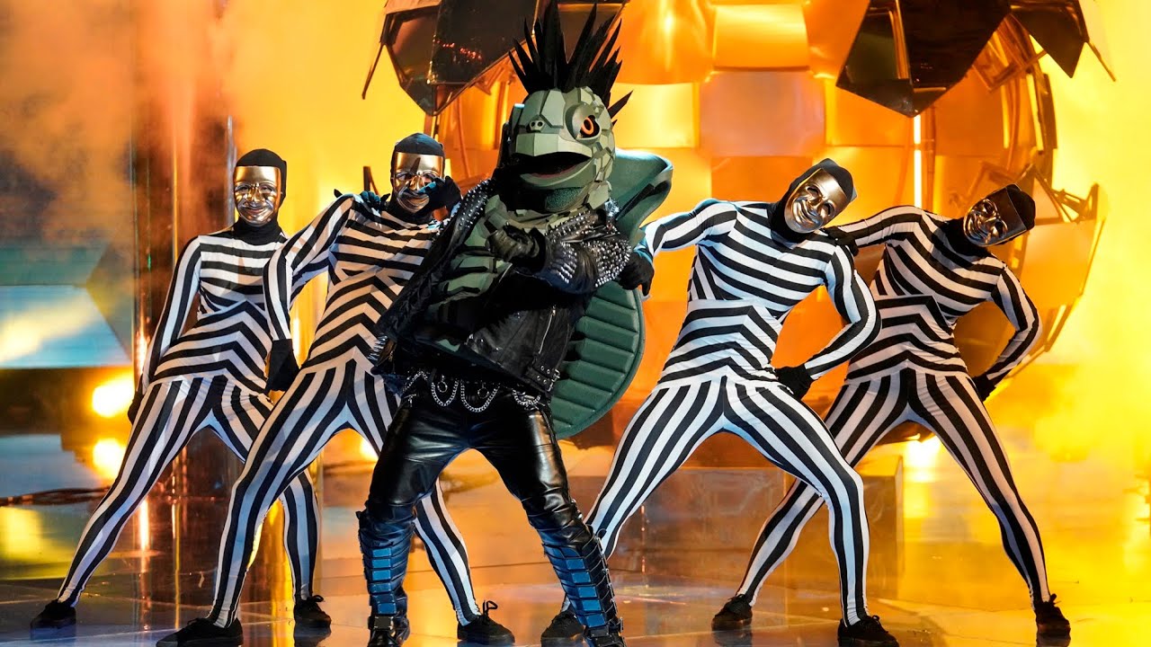 The Masked Singer Turtle Sings Alessia Cara's Stay Battle of the Sixes ...