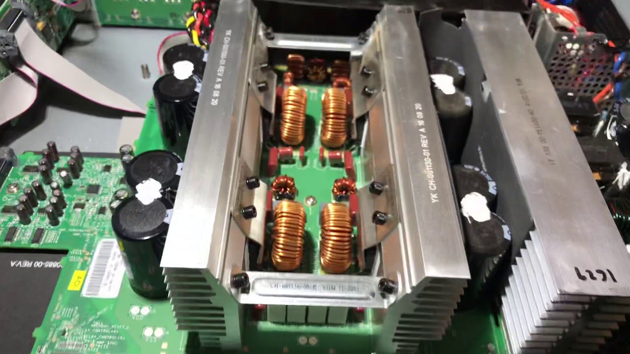 QSC CXD4.5 - YouTube