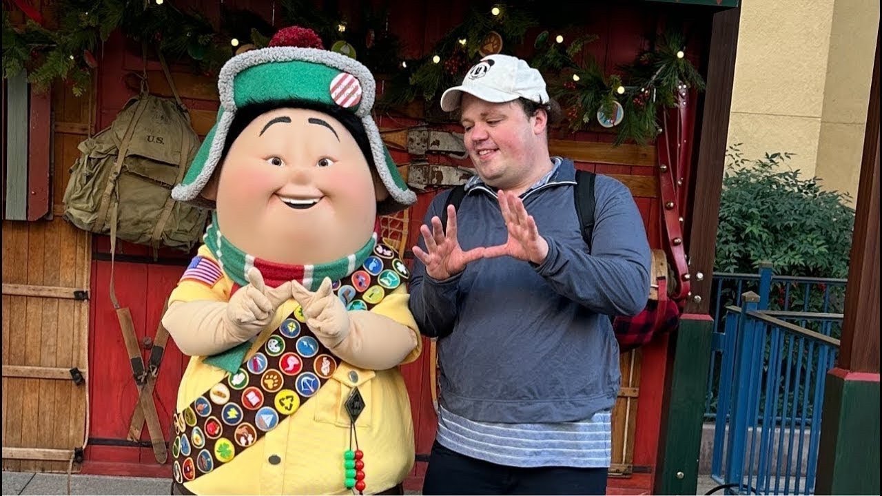 DISNEYLAND LIVE, DISNEY JEB BACK AT DISNEYLAND!!! see wht happens ...