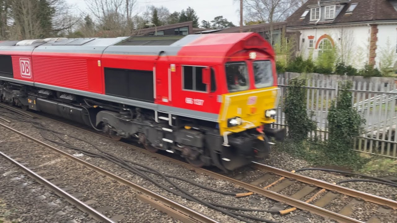 Class 66 | 66137 | DB Cargo UK - YouTube