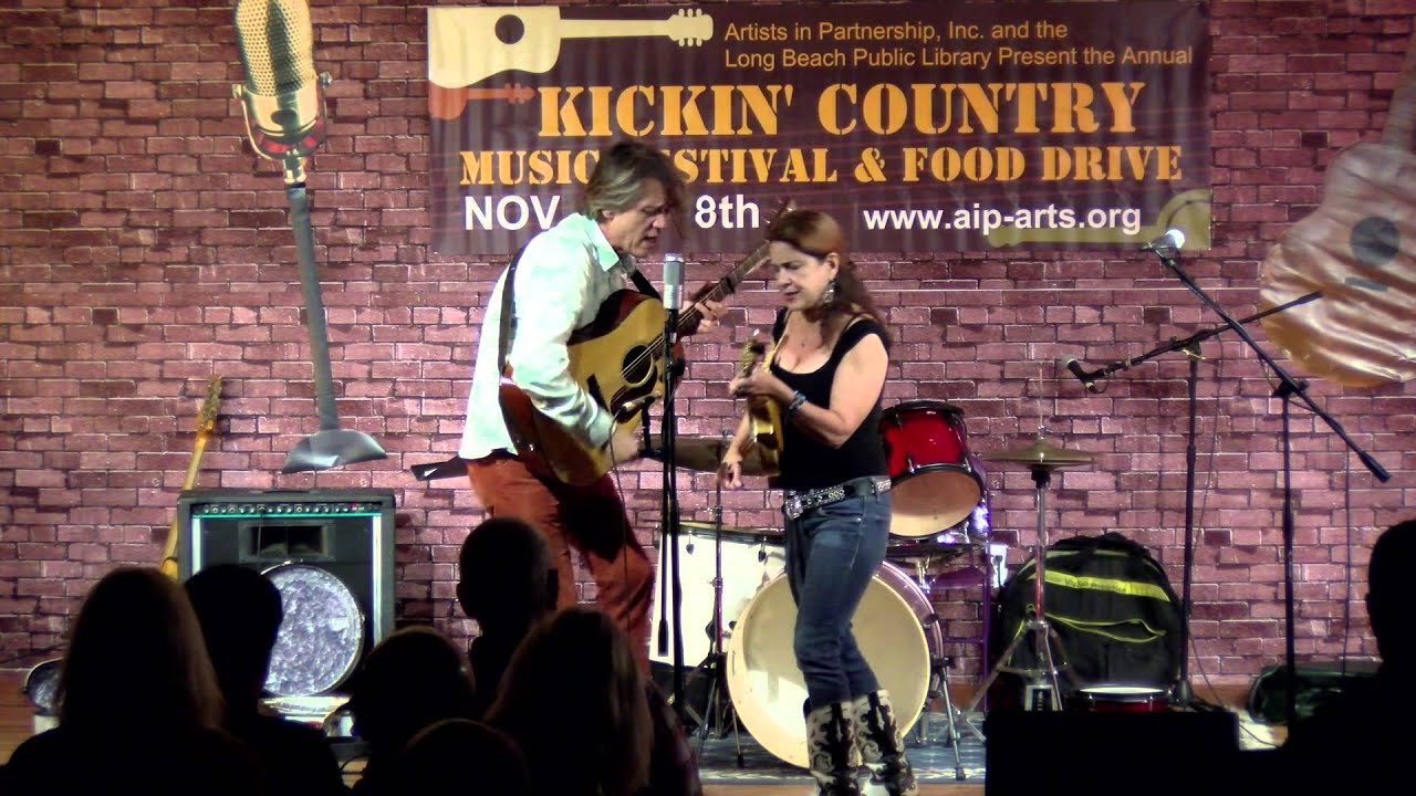 Demolition String Duo Elena Skye and Boo Reiners - YouTube