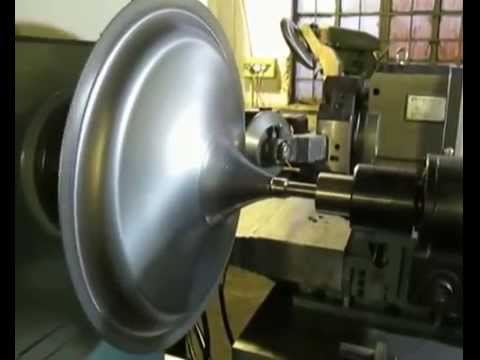 steel spinning machine--metal flow forming---okay-800 - YouTube