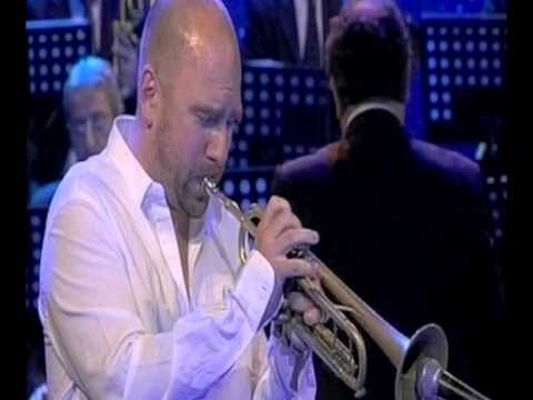 Eda Zari - Live Toka Incognita - YouTube