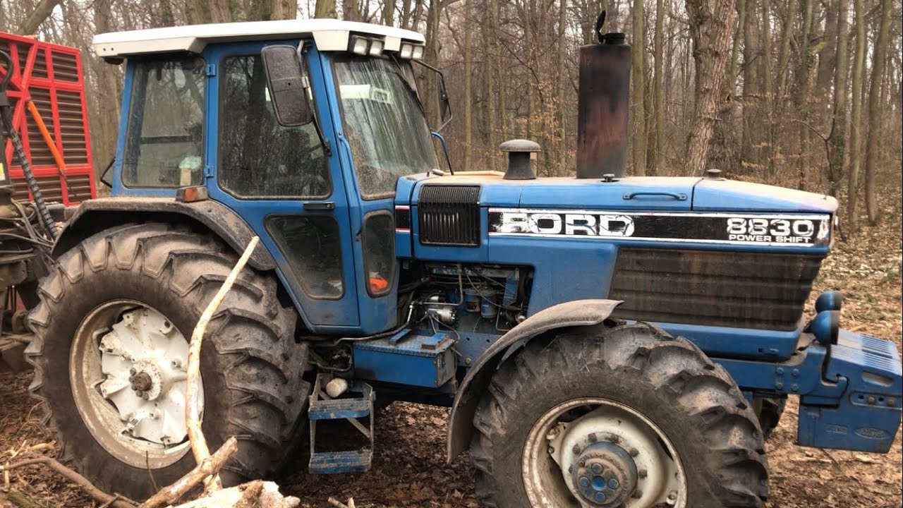 FORD 8830 and wood chipper MAXIM 620 - YouTube