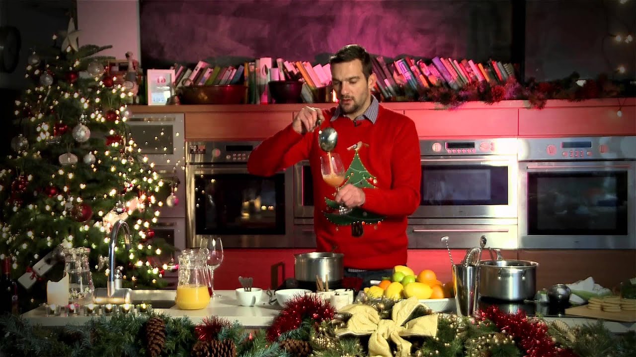 Andrew Rudd shows how to make superb mulled wine for Mistletoe IMag ...